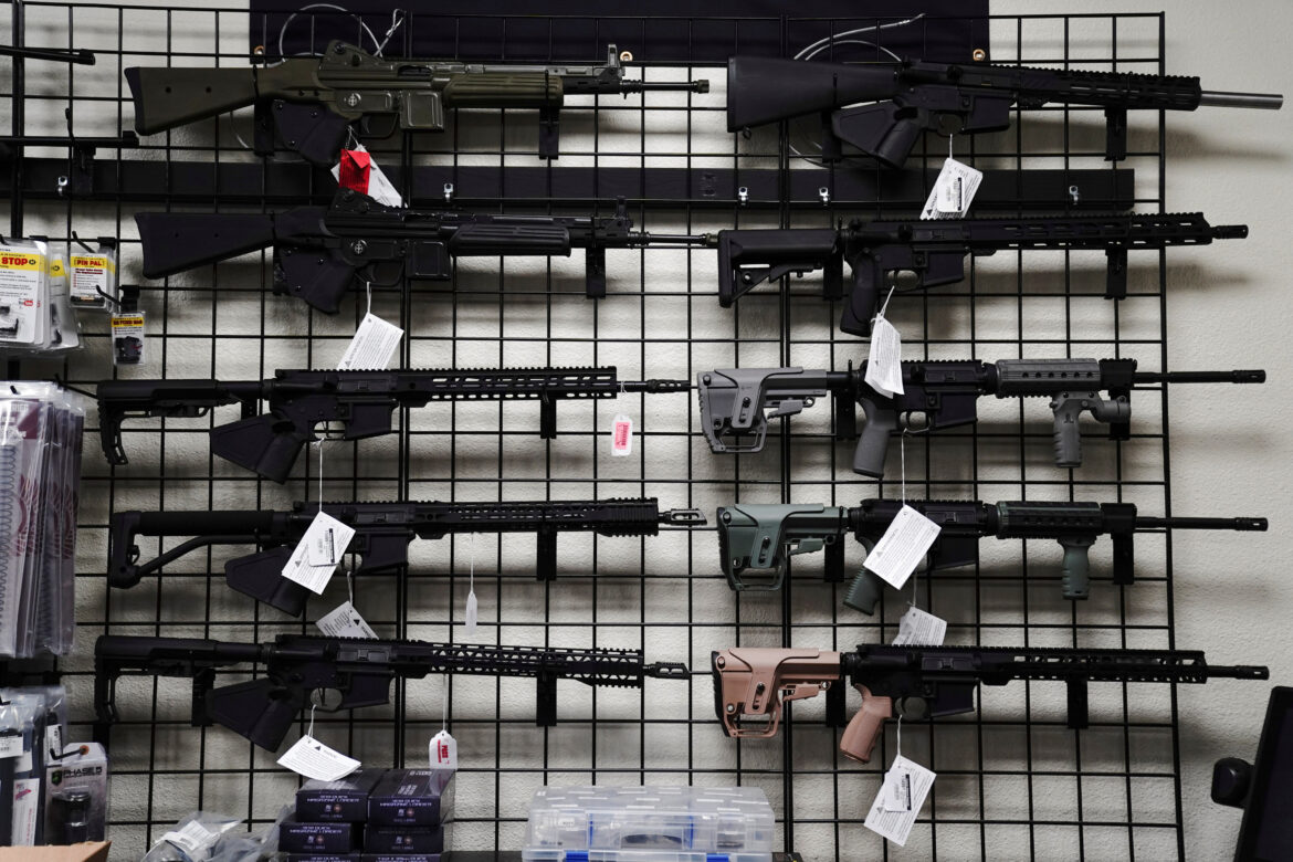 New decree authorizes semiautomatic firearms for civilian use - Buenos ...